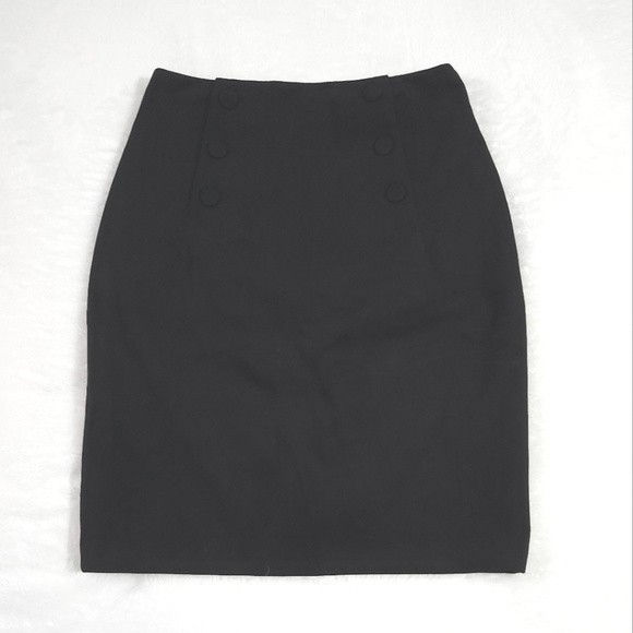 H&M | Skirts | Form Fitting Pencil Skirt To Accentuate All Your Curves ...
